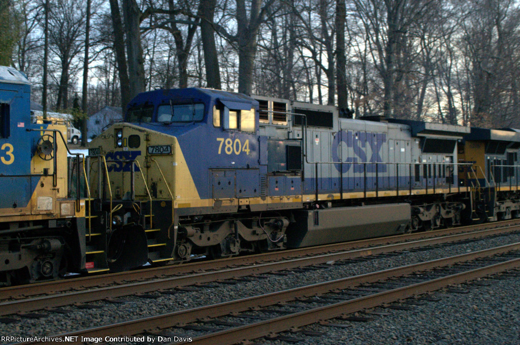 CSX C40-8W 7804 trails on L128-08